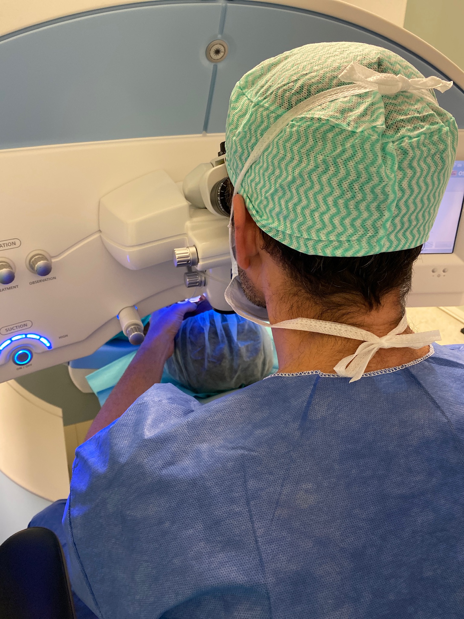 Cosmetic Limbal Ring Keratopigmentation (FLAAK) | Neoris Eyes ...