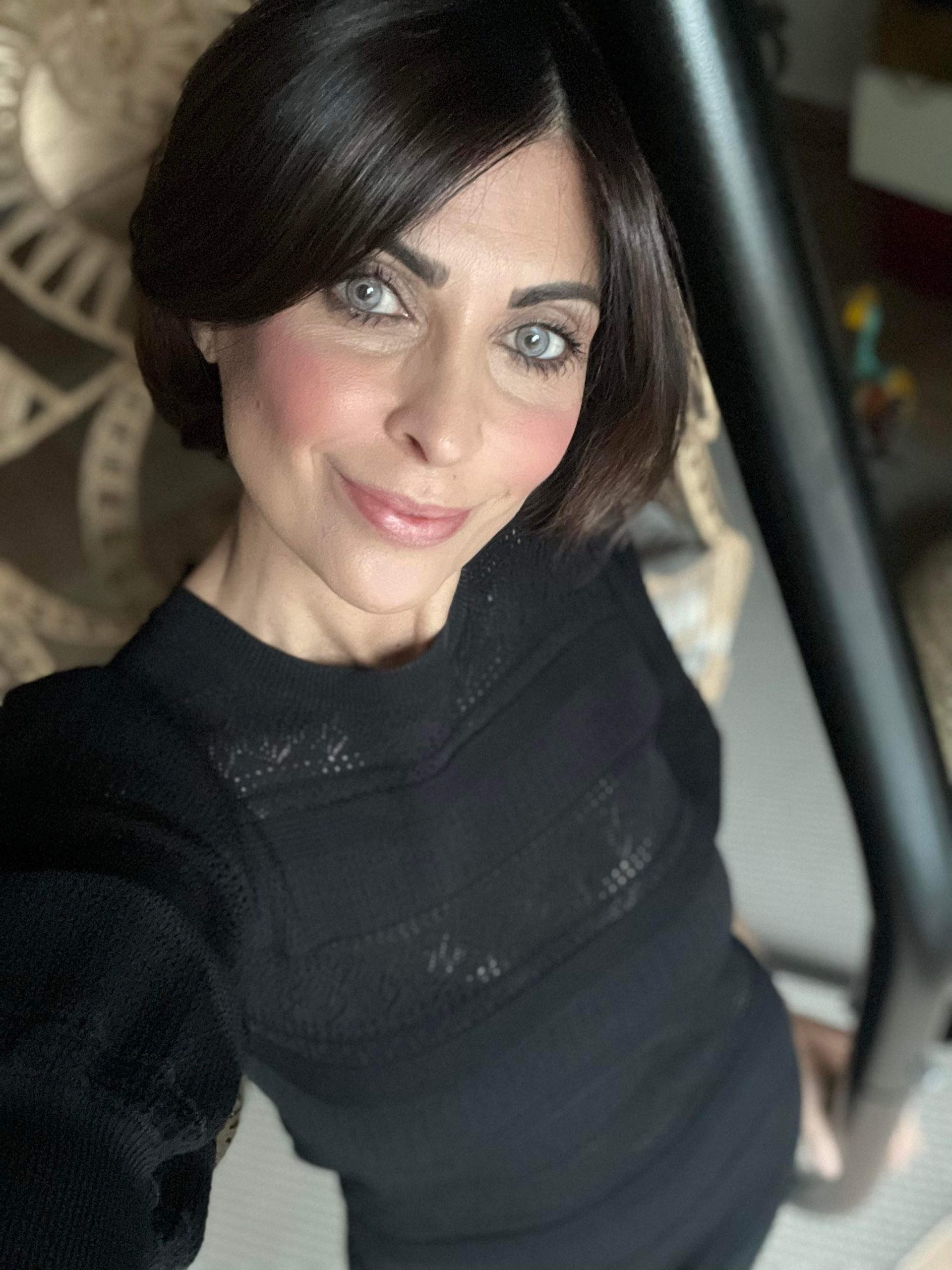 Change your eye color with Neoris - Discover our patients